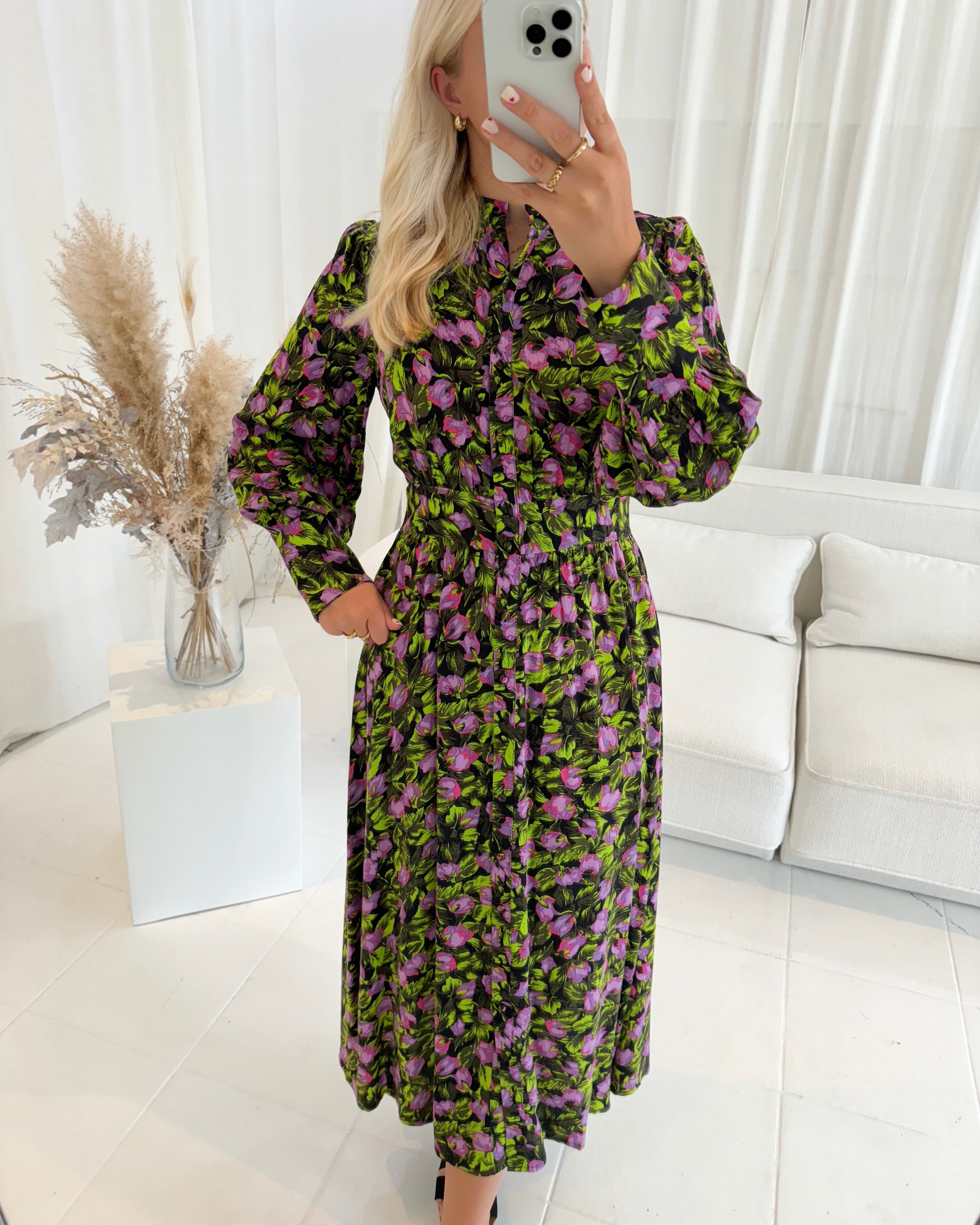 Y.A.S kjole malulu ls black – Dressforsuccess